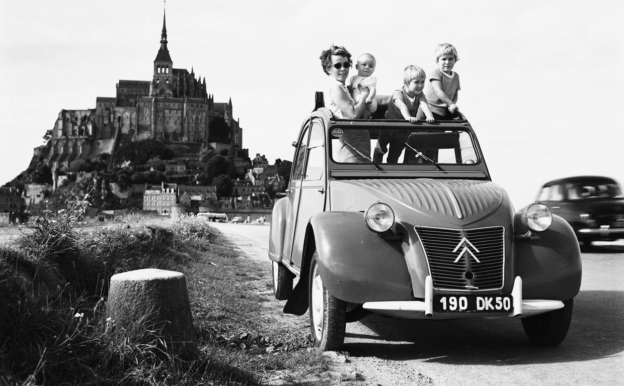 Citroën 2CV: un coche tan innovador que tuvo que ser presentado dos ...